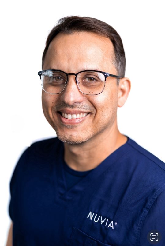 Meet Doctor Saraiva - Nuvia’s restorative dentist in Orlando, F